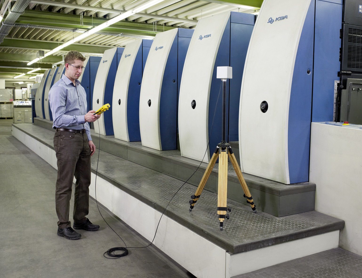 Isotropic Field Analyzer