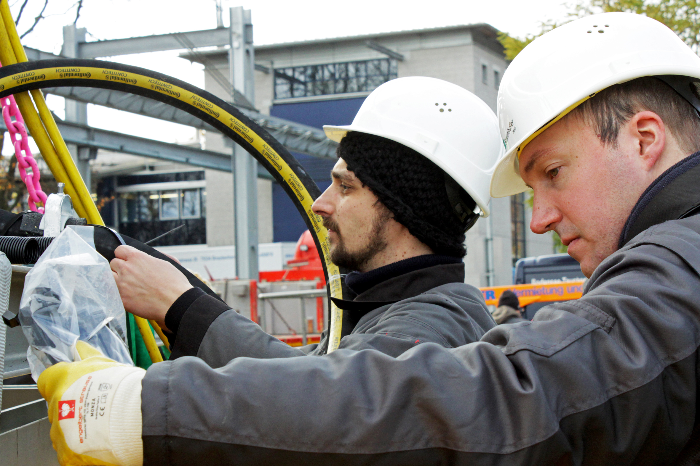 Pressure Equalization Hoses