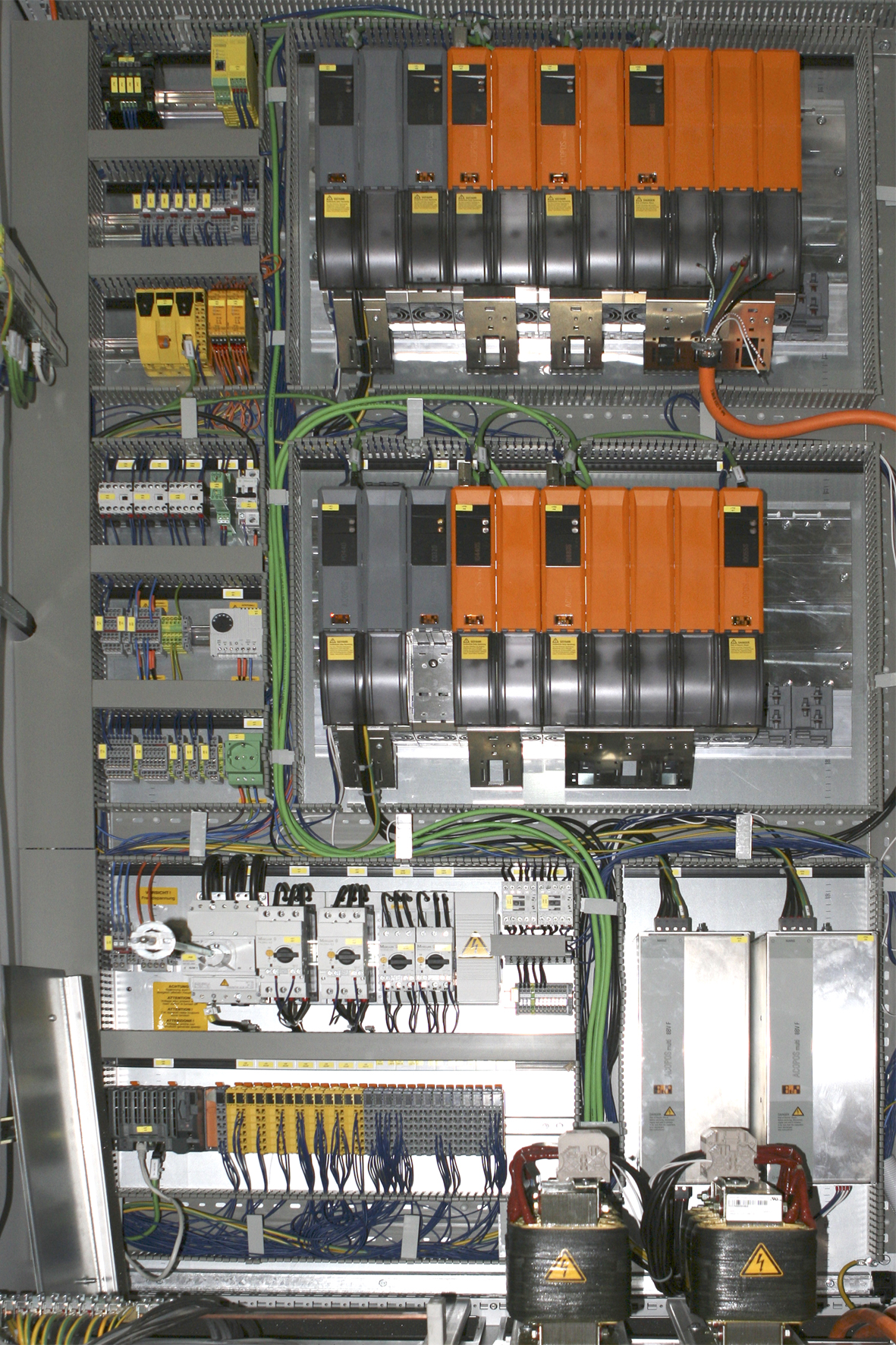 Automation of intralogistics center