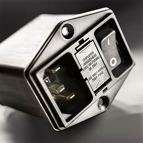 DD14: a new generation of compact power entry modules