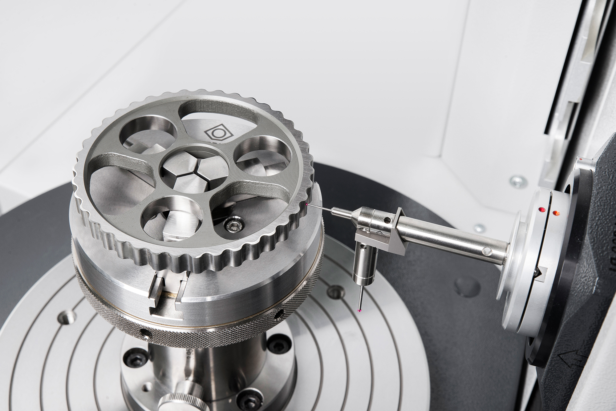 Precision measuring centers with “Cycloid measurement” add-on option